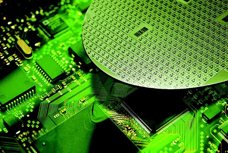 Semiconductor Manufacturing Process with HORIBA